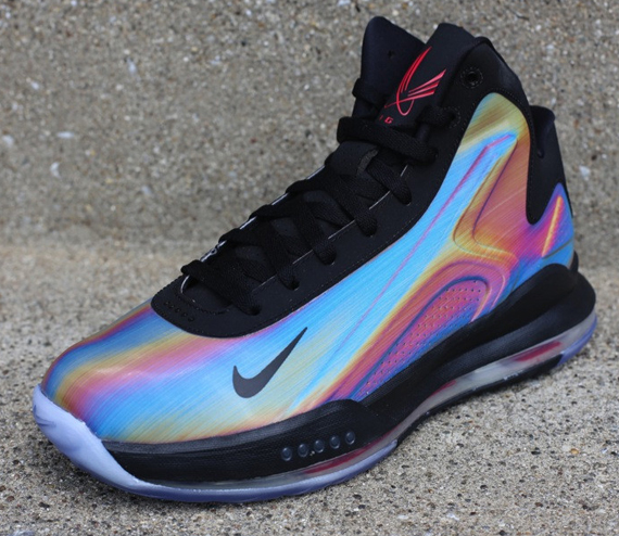 Nike Hyperflight Max "Hologram" - Arriving at Retailers - SneakerNews.com