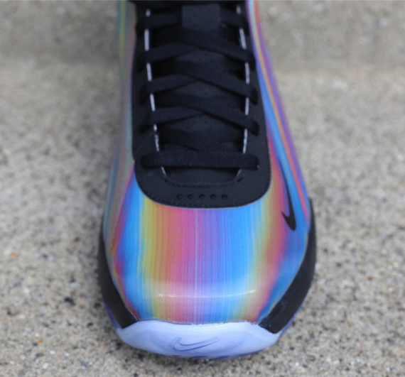 Nike Hyperflight Max "Hologram" - Arriving at Retailers - SneakerNews.com