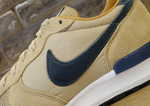 Nike Air Solstice QS - Mushroom - Nightshade - Sail - SneakerNews.com