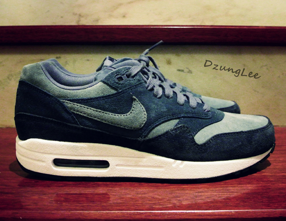 "Blue Suede" Nike Air Max 1 - SneakerNews.com