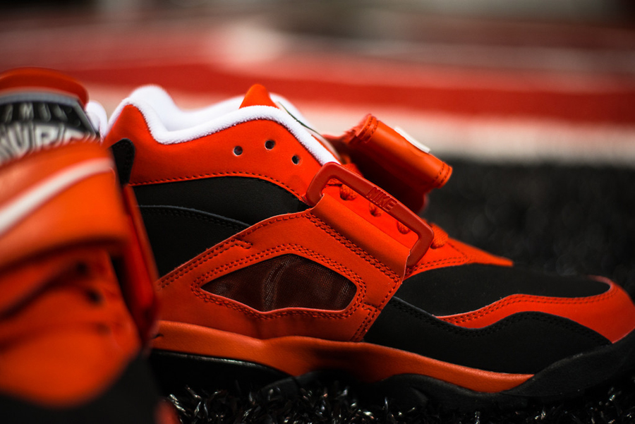 Nike Air Diamond Turf "Challenge Red" - Release Date - SneakerNews.com
