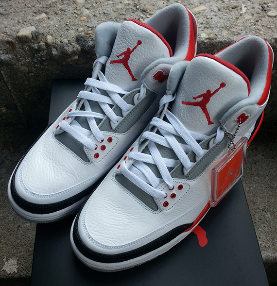 "Fire Red" Air Jordan III - SneakerNews.com