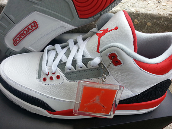 "Fire Red" Air Jordan III - SneakerNews.com