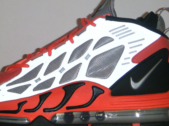 Nike Air Max Pillar "Bright Crimson" - Unreleased Sample - SneakerNews.com