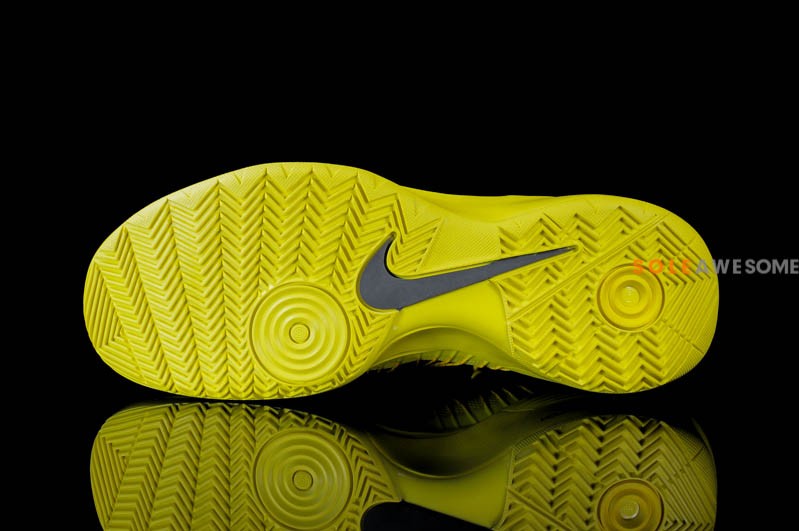 Nike Hyperdunk 2013 "Sonic Yellow" - SneakerNews.com