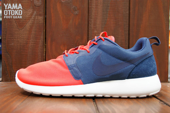 Nike Roshe Run HYP - Total Crimson - Squadron Blue - Summit White ...