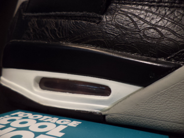 Air Jordan IV "Laser" - White Midsole Sample - SneakerNews.com