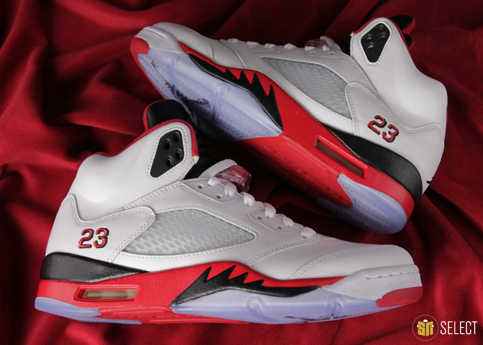Sneaker News Select: Air Jordan V "Fire Red"