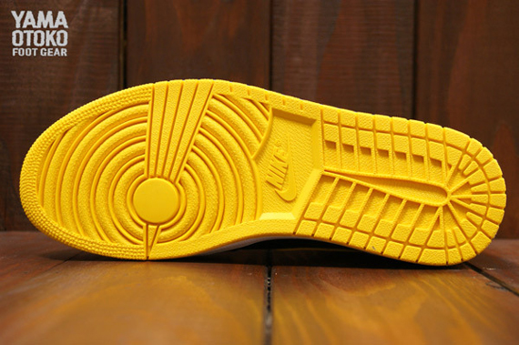 "Atlanta Hawks" Air Jordan 1 Retro High OG - SneakerNews.com