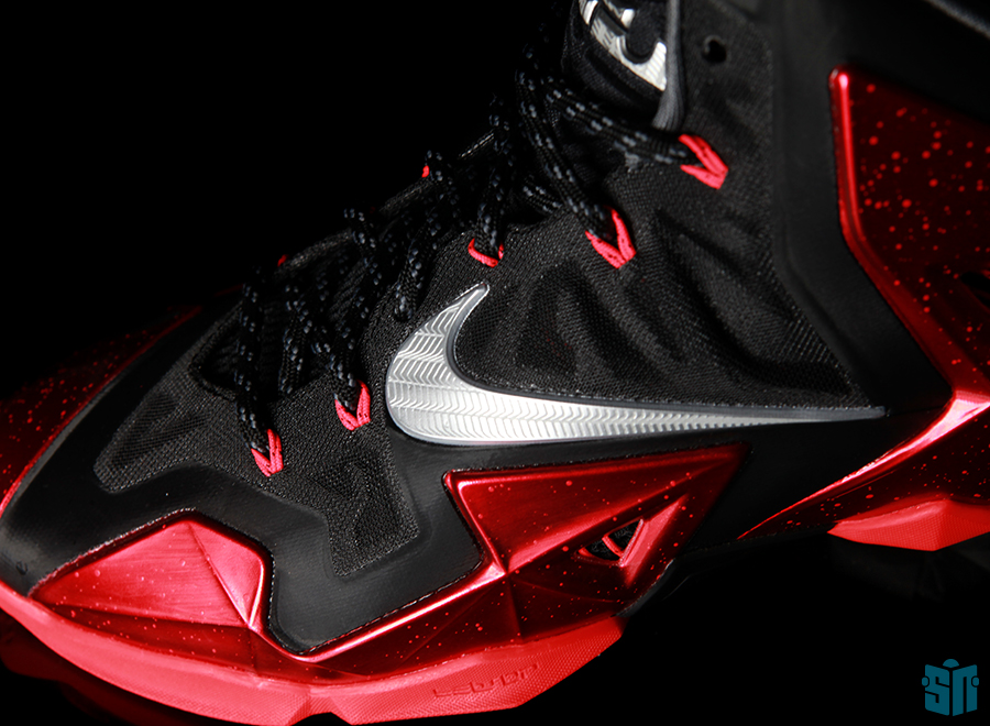 LeBron 11 "Heat" - New Photos