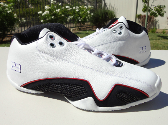 Air Jordan XXI Low - Derek Anderson Houston Rockets PE - SneakerNews.com