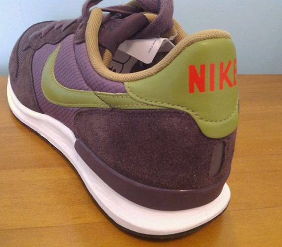 Nike Air Solstice - Burgundy - Gold - SneakerNews.com