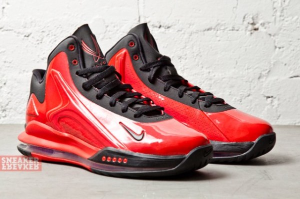 Nike Hyperflight Max - University Red - Black - SneakerNews.com