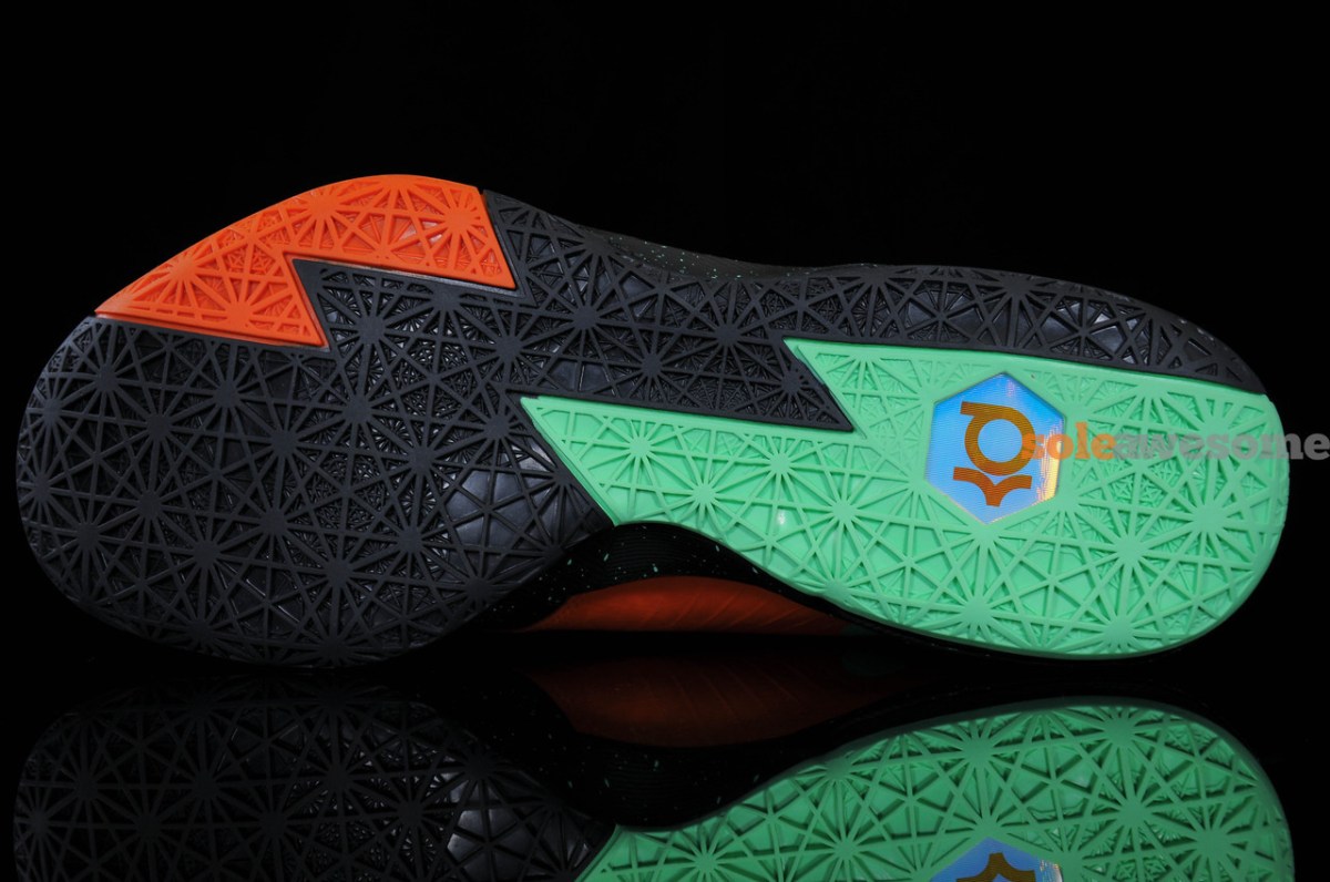 Nike KD 6 "Texas" - SneakerNews.com