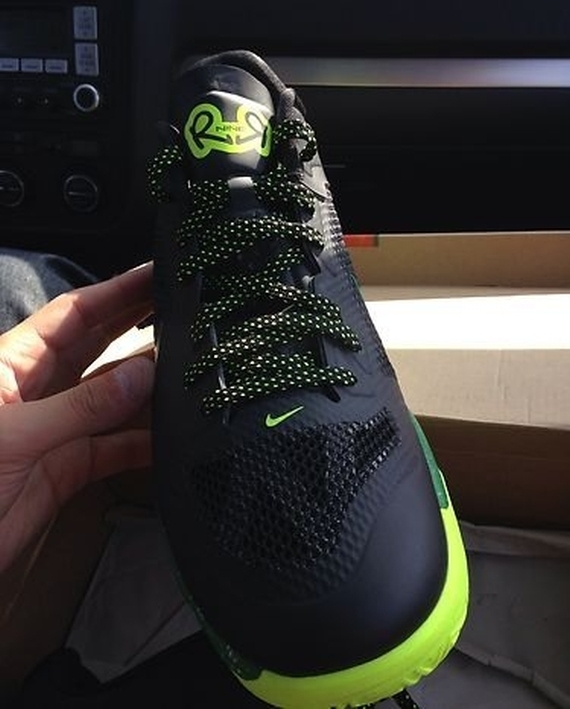 Nike Lunar Hypergamer Low - Rajon Rondo PE on eBay - SneakerNews.com