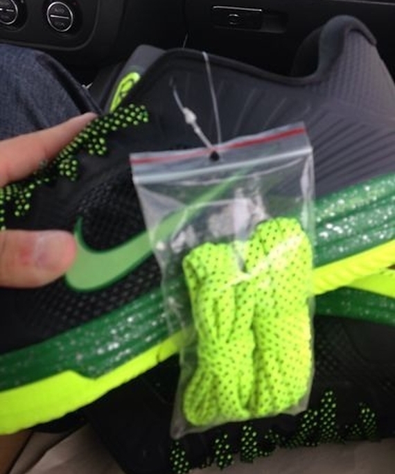 Nike Lunar Hypergamer Low - Rajon Rondo PE on eBay - SneakerNews.com