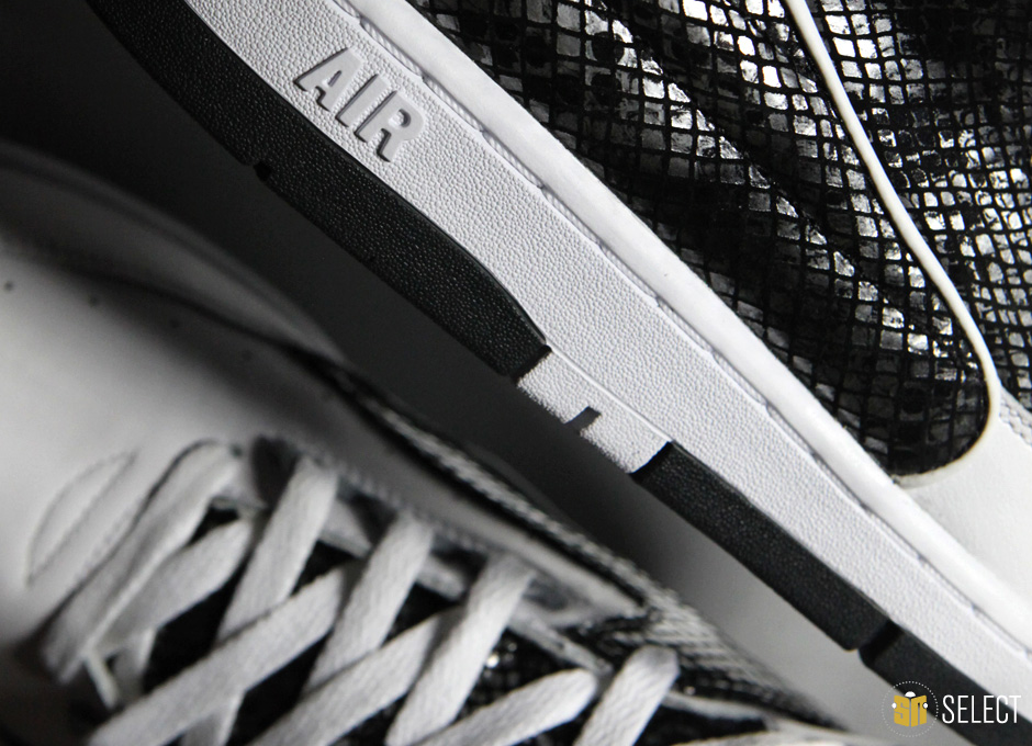 Sneaker News Select: Nike Air Python