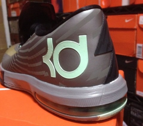 Nike KD 6 "Precision Timing" - Available Early on eBay - SneakerNews.com