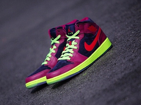 "YOTS" Air Jordan 1 Mid - SneakerNews.com