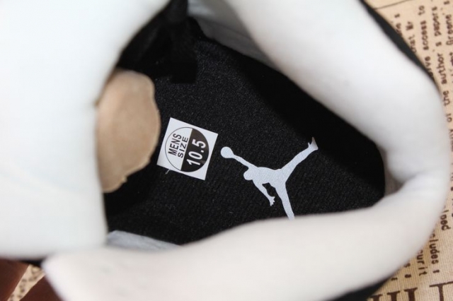 Air Jordan 5 Retro "Oreo" - SneakerNews.com