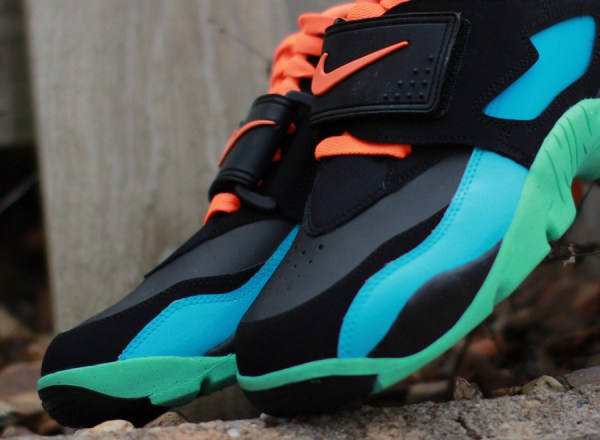Nike Air Diamond Turf - Black - Total Orange - Gamma Blue - Green Glow ...