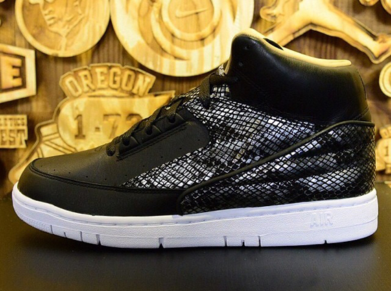 Nike Air Python "Black" - SneakerNews.com