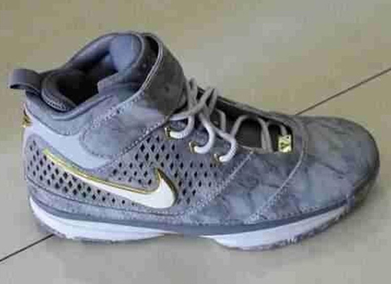 Nike Kobe 2 Retro - SneakerNews.com
