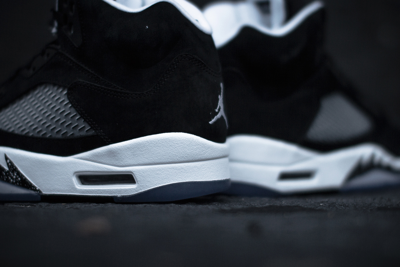 Air Jordan 5 "Oreo" - Release Reminder - SneakerNews.com