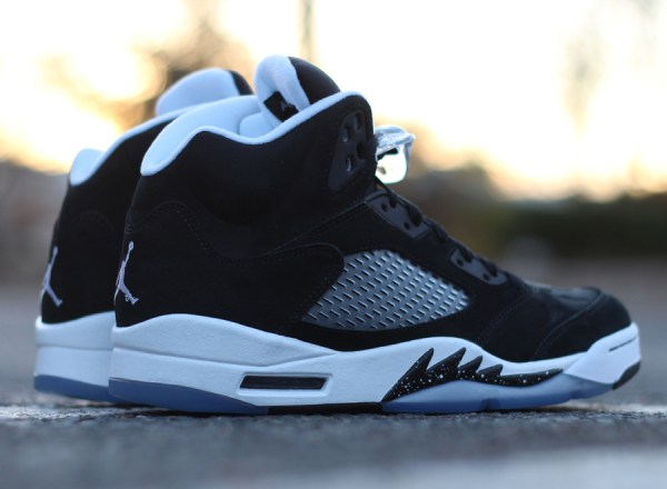 Air Jordan 5 "Oreo" - Arriving at Retailers - SneakerNews.com