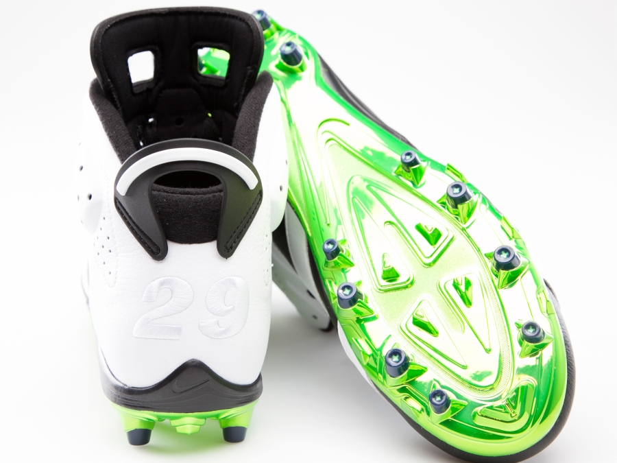 Air Jordan 6 Retro Cleats for Michael Crabtree and Earl Thomas ...