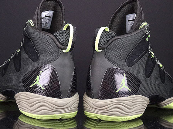 Air Jordan XX8 SE - Squadron Green - Volt - Black - Khaki - SneakerNews.com