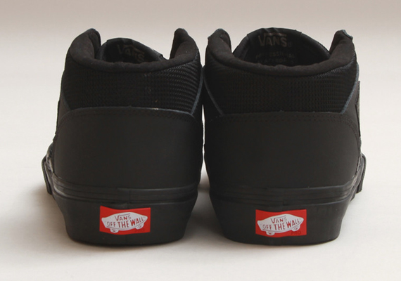 Vans Half Cab Pro "Blackout" - SneakerNews.com