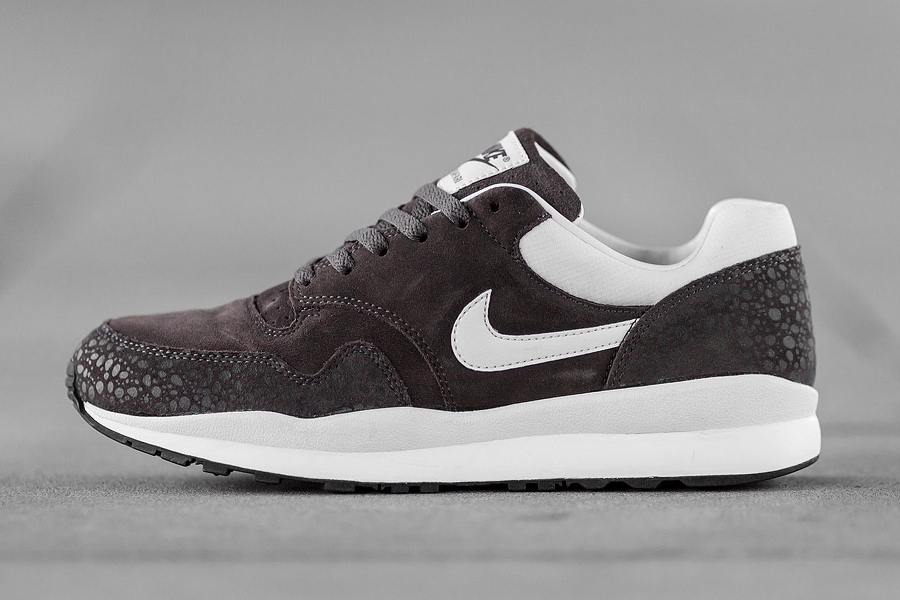 Nike Air Safari "Elephant" - SneakerNews.com