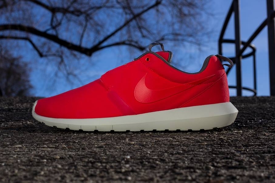 Nike Roshe Run Natural Motion - SneakerNews.com