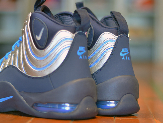 Nike Air Bakin' "Midnight Navy" - SneakerNews.com