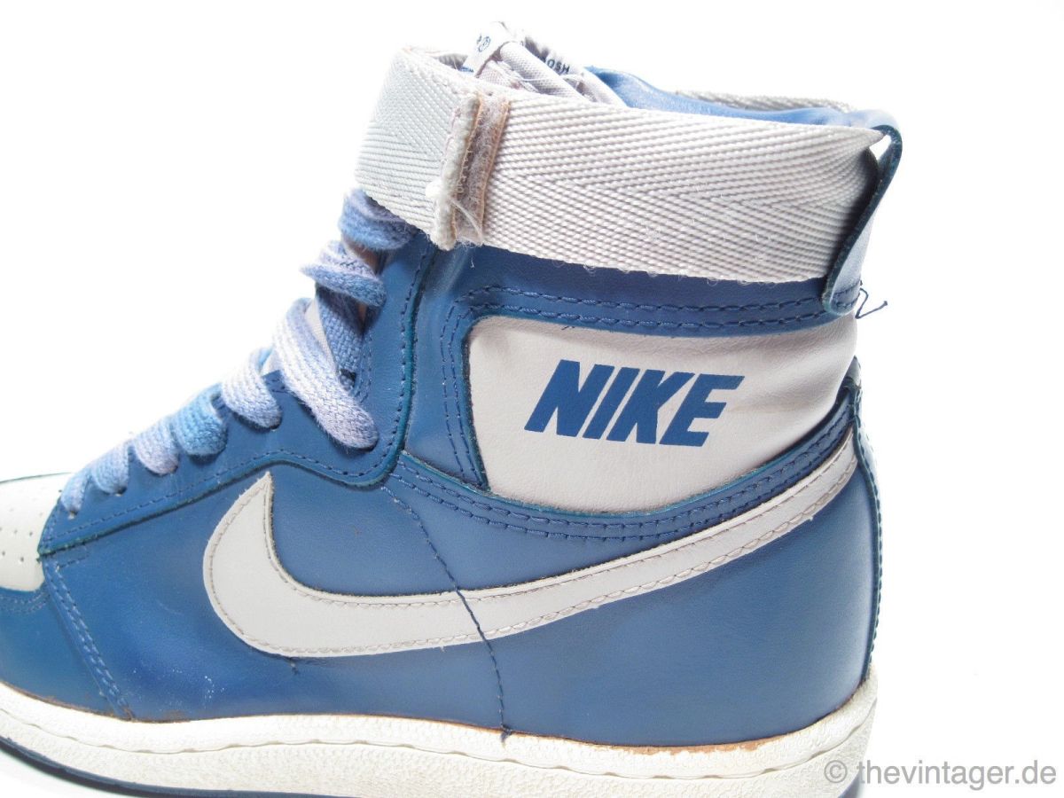 Nike Dynasty Hi "Georgetown" From 1986 on eBay - SneakerNews.com