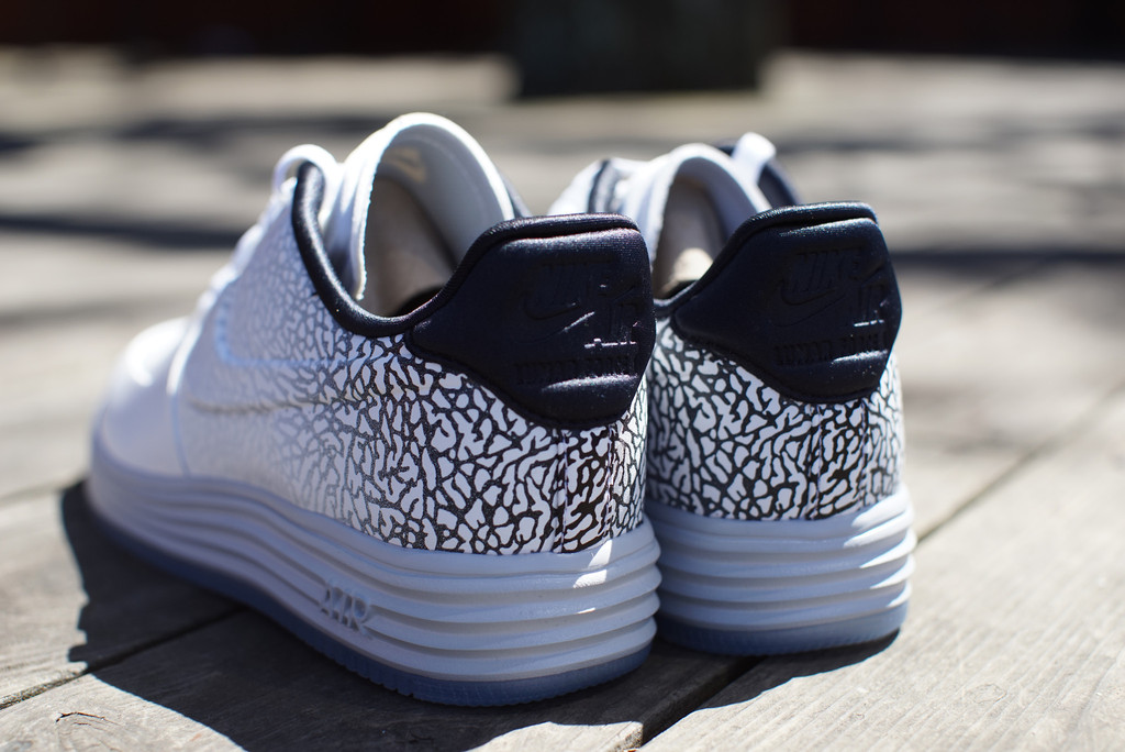 Nike Womens Lunar Force 1 "Elephant Fade" - SneakerNews.com