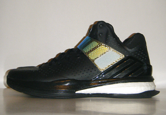 A First Look at the adidas Energy Boost Trainer for RGIII - SneakerNews.com
