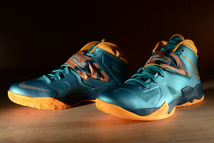 Nike LeBron Soldier 7 - Turbo Green - Atomic Mango - Nightshade ...