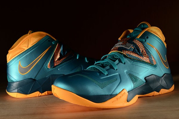 Nike LeBron Soldier 7 - Turbo Green - Atomic Mango - Nightshade ...