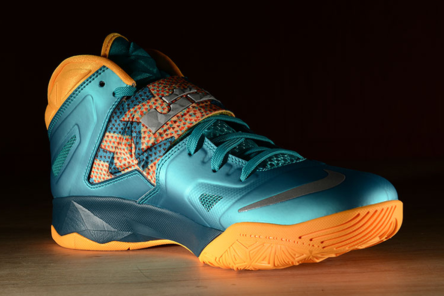 Nike LeBron Soldier 7 - Turbo Green - Atomic Mango - Nightshade ...