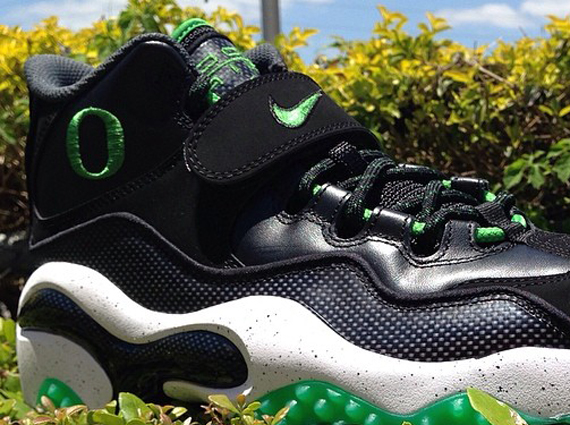 Nike Zoom Turf "Oregon Ducks" - SneakerNews.com