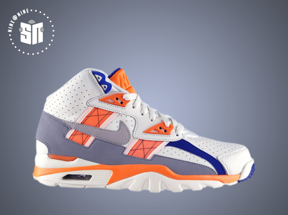 Sneaker News NINE@NINE: Nike Football Signatures - SneakerNews.com