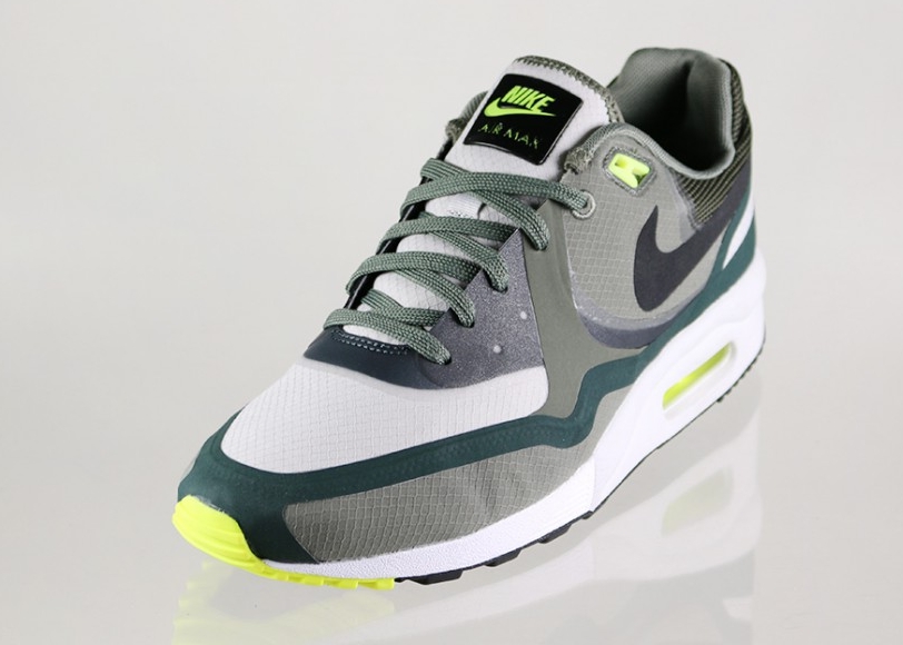 Nike Air Max Light WR - SneakerNews.com