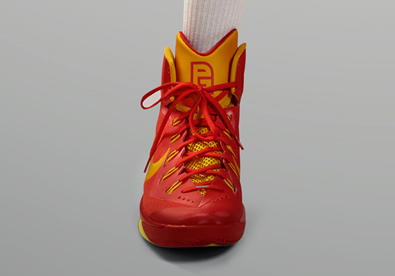 Pau Gasol's Nike Hyperdunk 2014 "Spain" PE for 2014 FIBA - SneakerNews.com