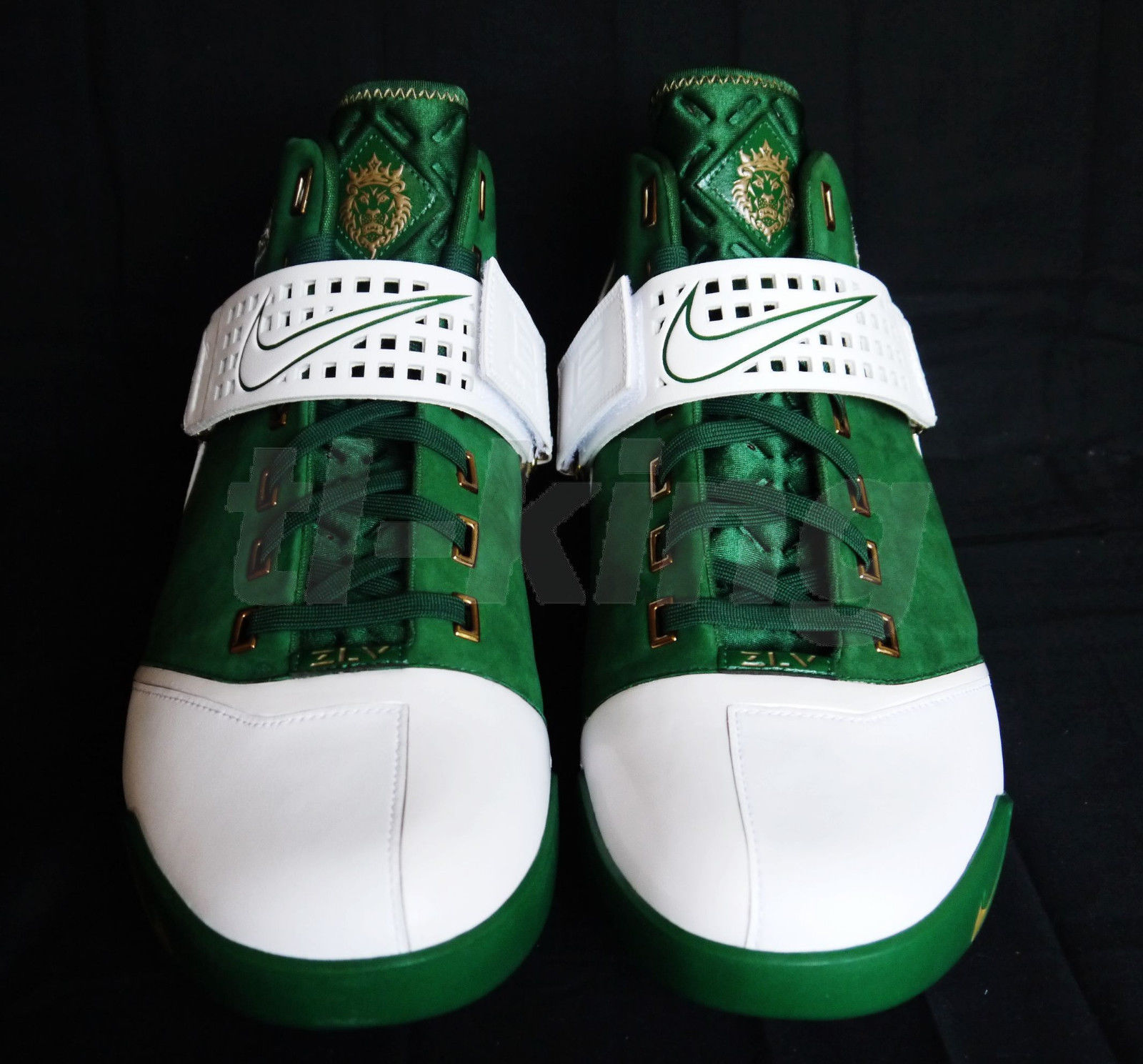Nike Zoom LeBron 5 "SVSM" PEs - SneakerNews.com