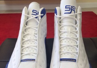 Nike Internationalist - Medium Ash - Metallic Silver - SneakerNews.com