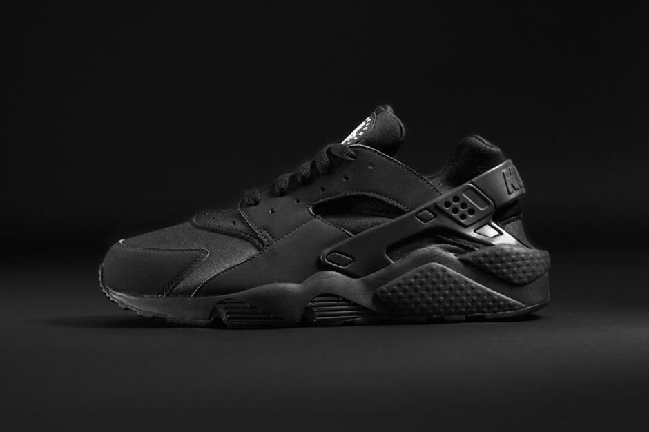 Foot Locker Europe "Back To Black" Collection - SneakerNews.com