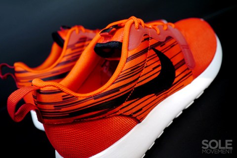Nike Roshe Run Hyperfuse - Atomic Red - Black - SneakerNews.com