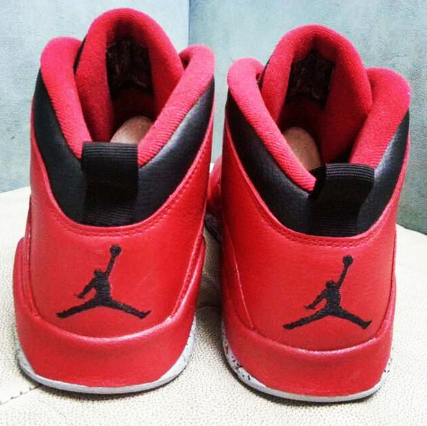 Air Jordan 10 "Bulls Over Broadway" - SneakerNews.com